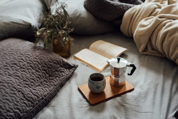 How To Create A Cozy Reading Nook In 8 Steps - Edward George